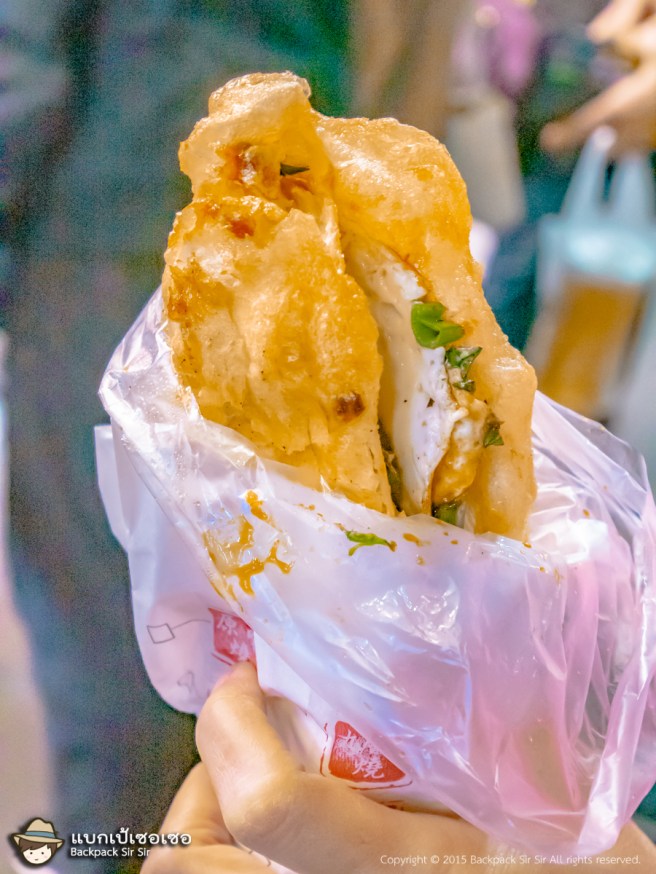 โรตีทอดครึ่งพระจันทร์ Taiwan half moon fried pancake ร้าน 盧の堡半月燒 ที่ไถ ...
