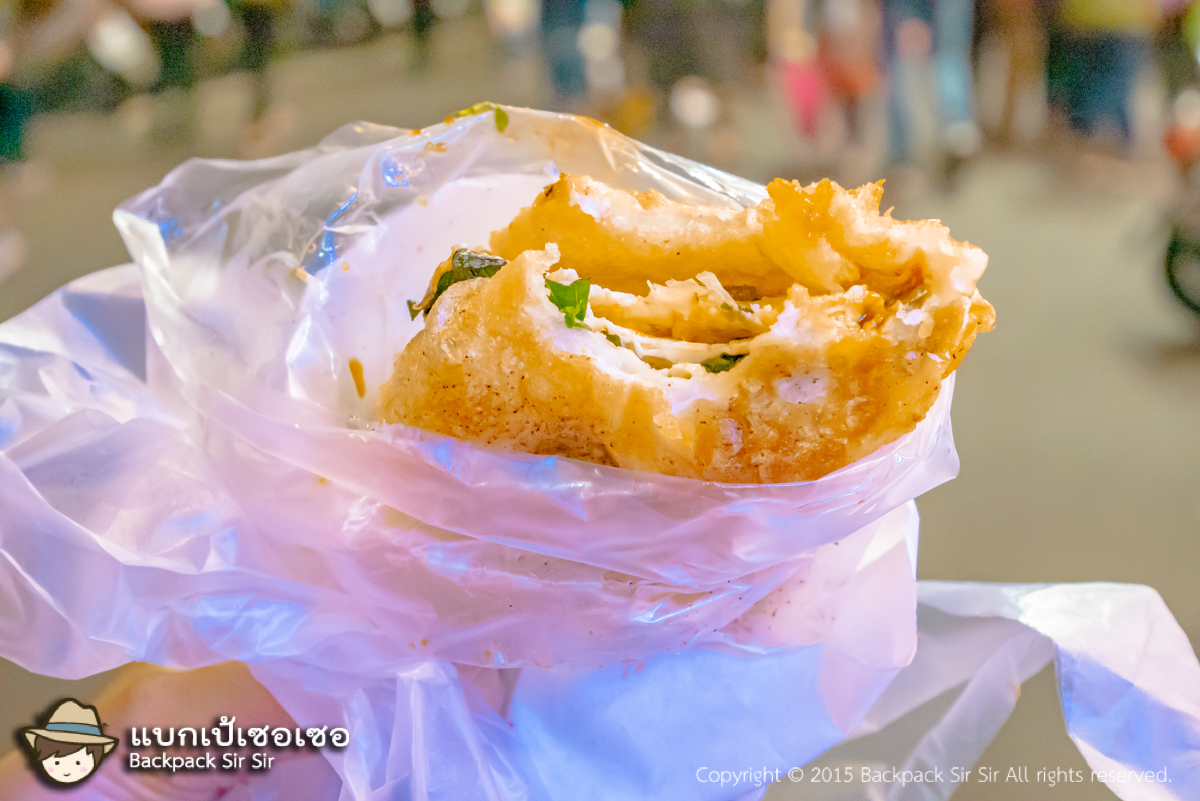 โรตีทอดครึ่งพระจันทร์ Taiwan half moon fried pancake ร้าน 盧の堡半月燒 ที่ไถ ...